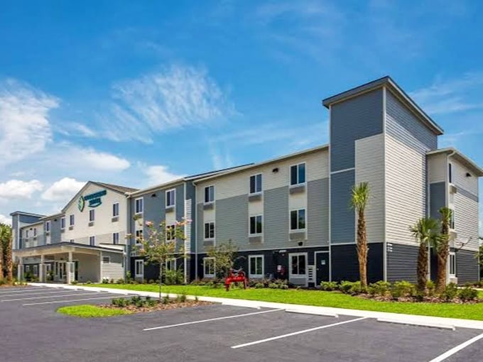 WoodSpring Suites stands as Inverness' modern lodging option, where affordability meets comfort without sacrificing that essential Florida palm tree welcome.