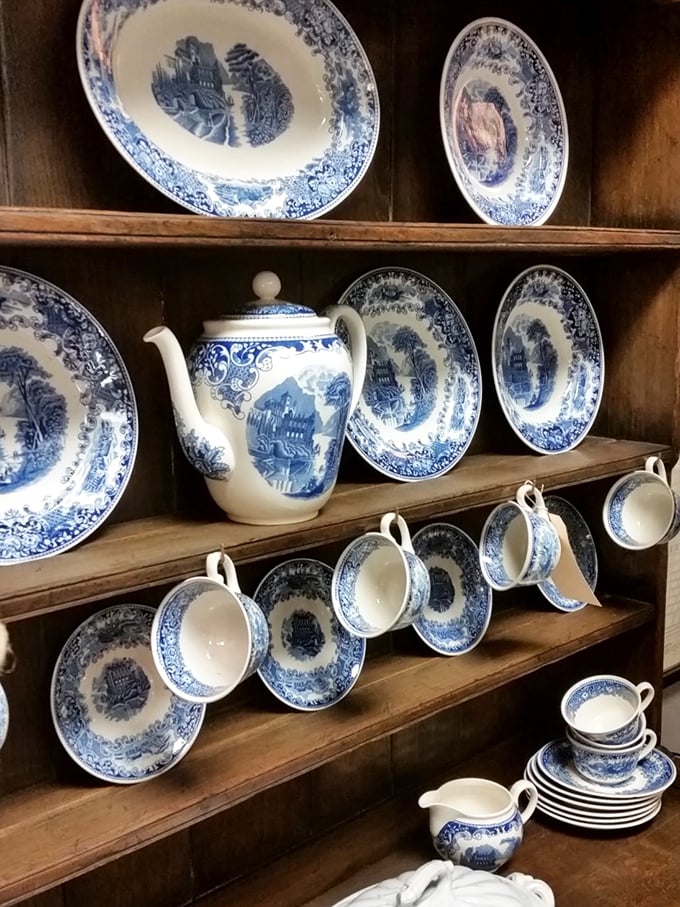 Blue and white china that's survived dinner parties and family dramas. This Willow pattern set has probably witnessed more conversations than a therapist.