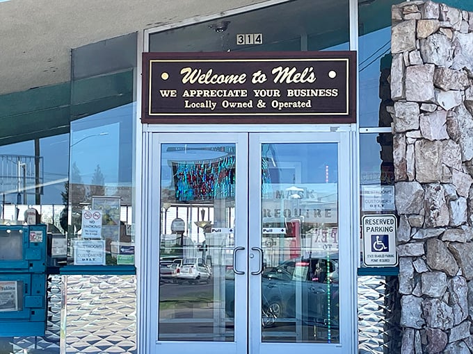 Welcome to Mel's – three words that promise locally-owned deliciousness and hospitality that chain restaurants can only dream about.