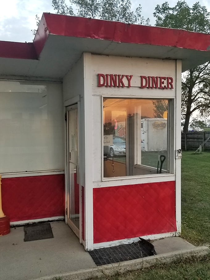 The entrance to flavor paradise – simple, straightforward, and promising no gimmicks, just good food on the other side.