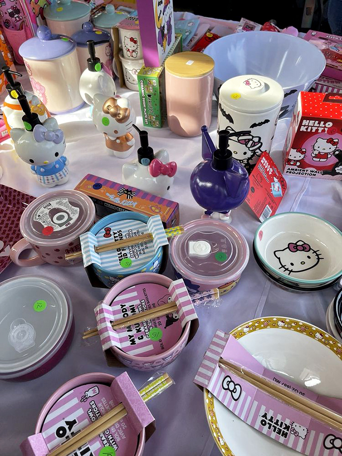 Hello Kitty heaven! From bento boxes to soap dispensers, this iconic character transforms everyday household items into collectible cuteness.