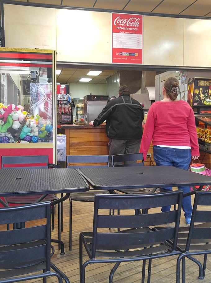 Where the magic happens—simple surroundings that let you focus on what really matters: deciding between one more slice or those legendary chicken fingers.