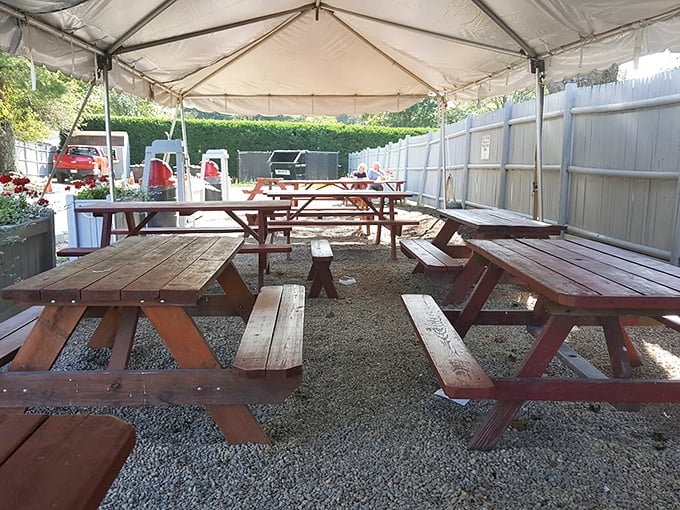 When weather permits, these picnic tables become the hottest seats in Essex County. Ocean breezes and fried seafood—nature's perfect pairing.