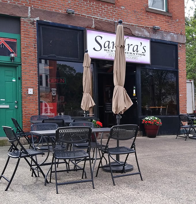 When weather permits, the sidewalk seating offers fresh air with your feast – urban dining with neighborhood charm.