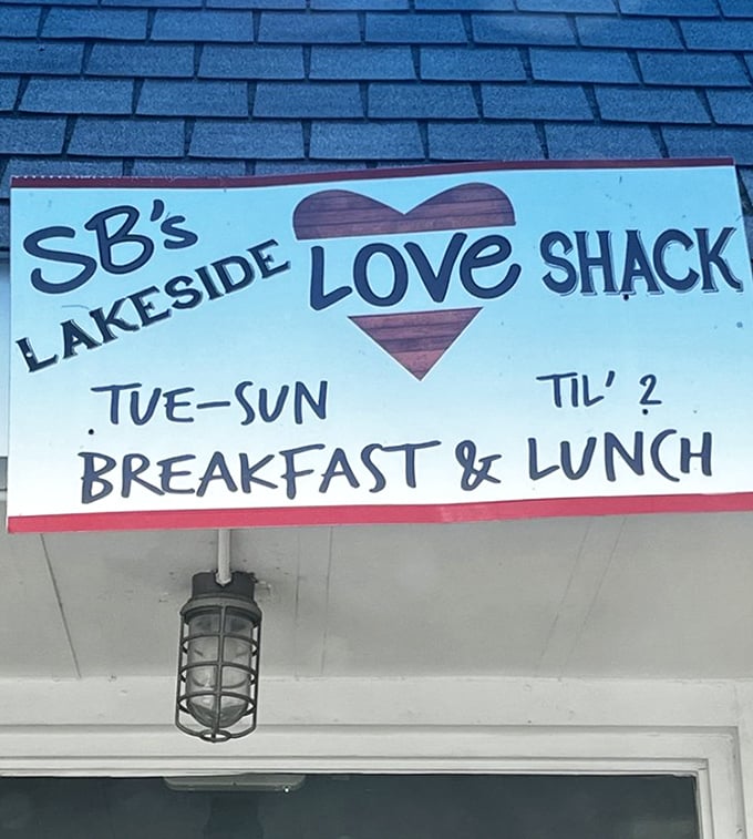 Their sign promises "Breakfast & Lunch Til' 2"—the grammatical rebel in that apostrophe tells you everything about their delightful attitude.