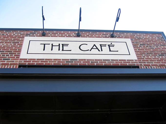 The sign says it all – sometimes simplicity is the ultimate sophistication. No fancy fonts needed when your food speaks volumes.