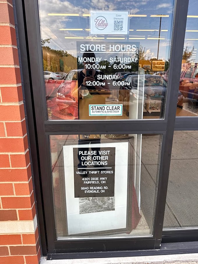 Store hours posted clearly – crucial information for planning your thrifting expedition. Note the other locations for when one Valley Thrift Store simply isn't enough.