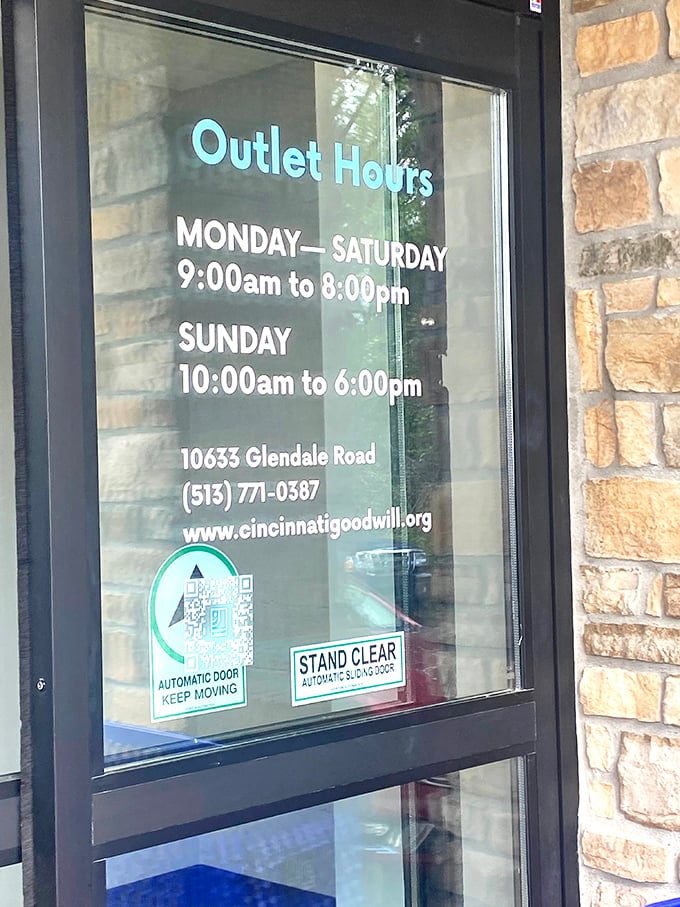 The hours of operation—sacred information for planning your next bargain expedition. Mark your calendars accordingly!
