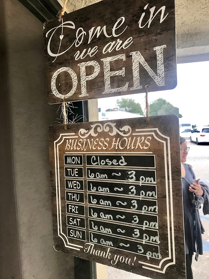 These business hours are basically saying, "Yes, we're closed Mondays because even comfort food legends need a day off."