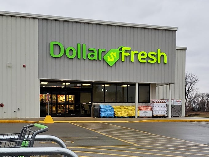 Dollar Fresh proves that affordable groceries don't require sacrificing quality—a modern necessity in this budget-friendly retirement haven.