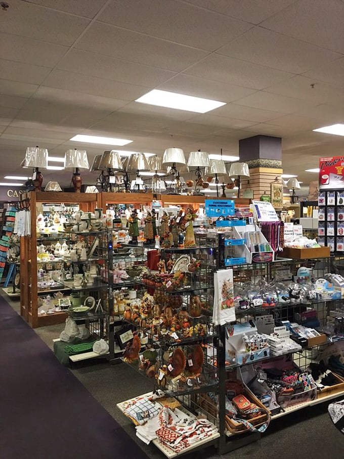 The gift shop—where you can take home memories and maple syrup. Because sometimes a doggie bag just isn't enough of a souvenir.