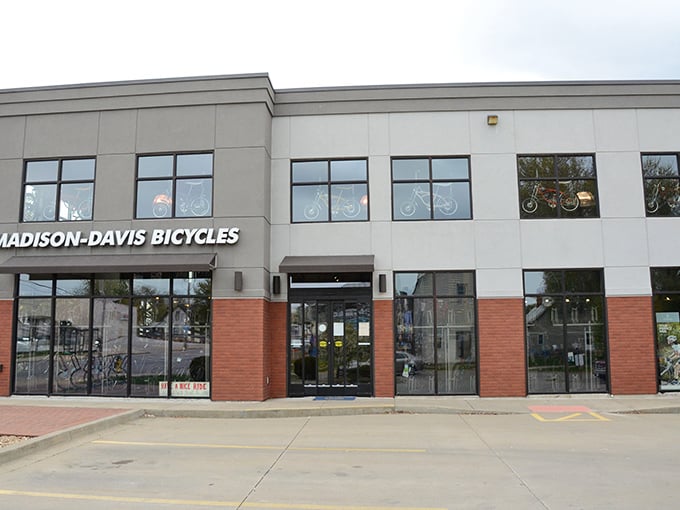 Madison & Davis Bicycles offers two-wheeled freedom machines for exploring Quincy's charming streets at the perfect pace—just fast enough for a breeze.