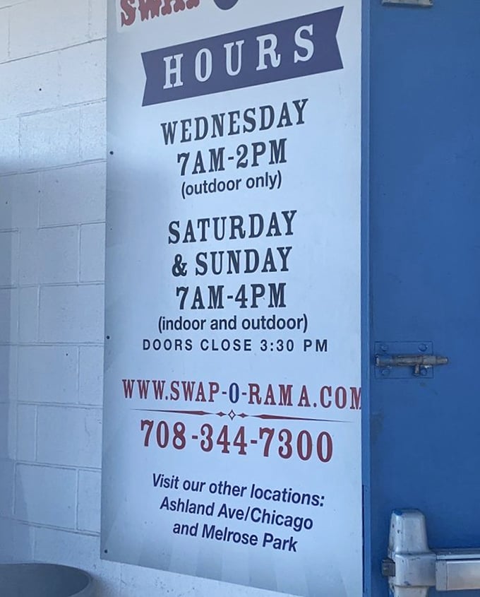 The hours sign—the most important information for serious bargain hunters planning their treasure-seeking expeditions with military precision.