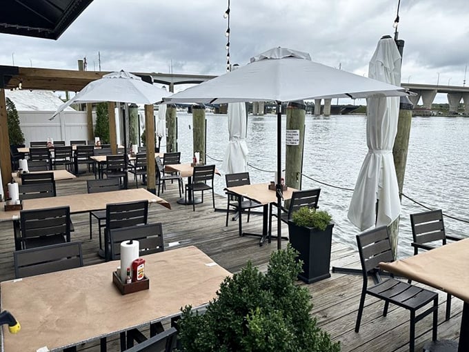 The waterfront deck offers front-row seats to the very waters that supplied your dinner. On a good day, you might even spot the boats bringing in tomorrow's catch.