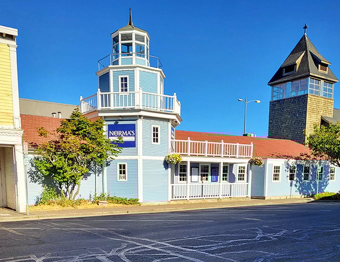 Seaside's salty air makes everything taste better – it's nature's own seasoning, free with every outdoor view.