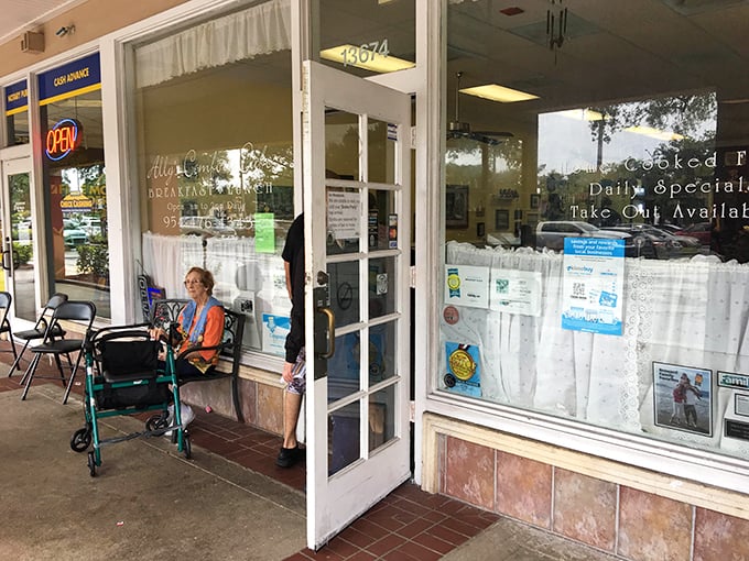 Even the outdoor waiting area tells a story – where regulars patiently anticipate their breakfast reward, knowing some pleasures are worth the wait.