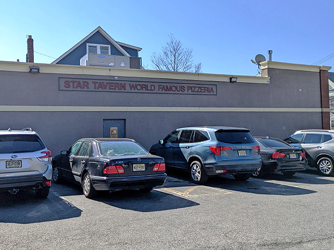 The parking lot fills early and often – a testament to Star Tavern's magnetic pull on pizza lovers from across the Garden State.