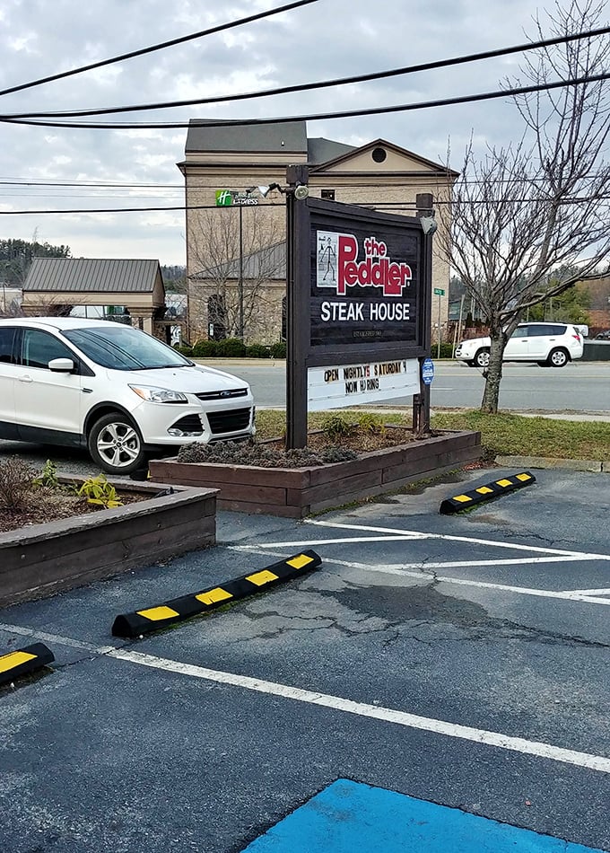 Plenty of parking means no circling like a hungry vulture before your steak dinner – hallelujah!