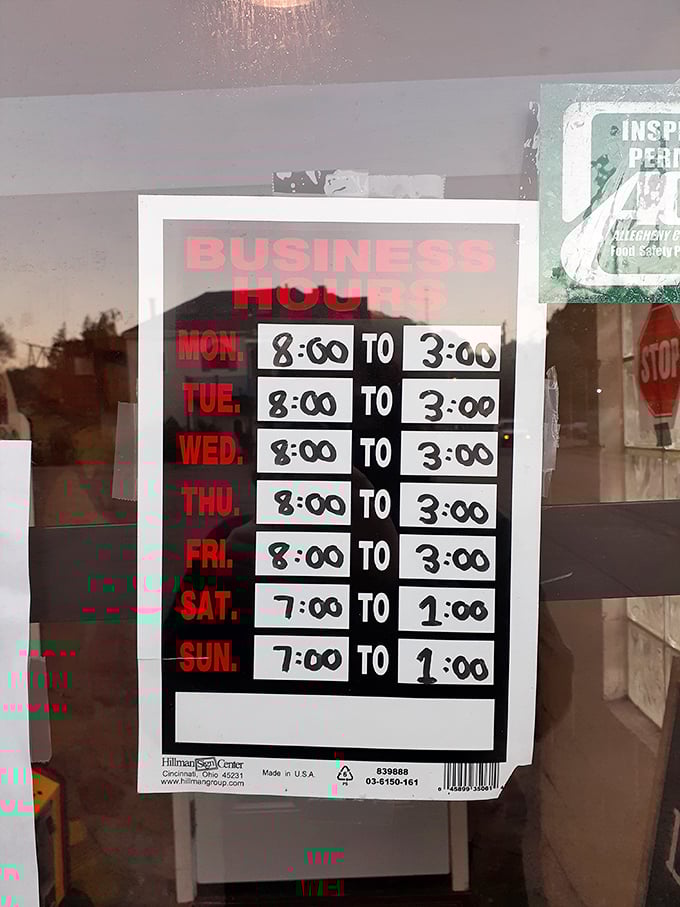 Hours posted with the confidence of a place that knows exactly what it is. Closing at 3pm because perfection needs rest too.