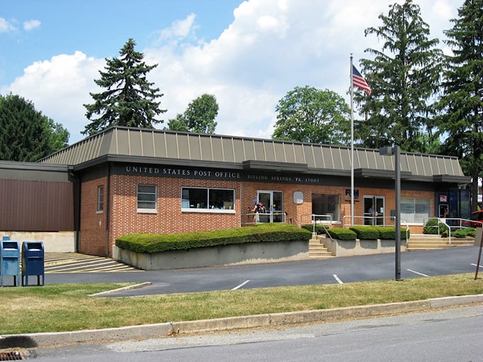 Even the post office in Boiling Springs looks like it belongs on a postcard—talk about meta-postal charm.