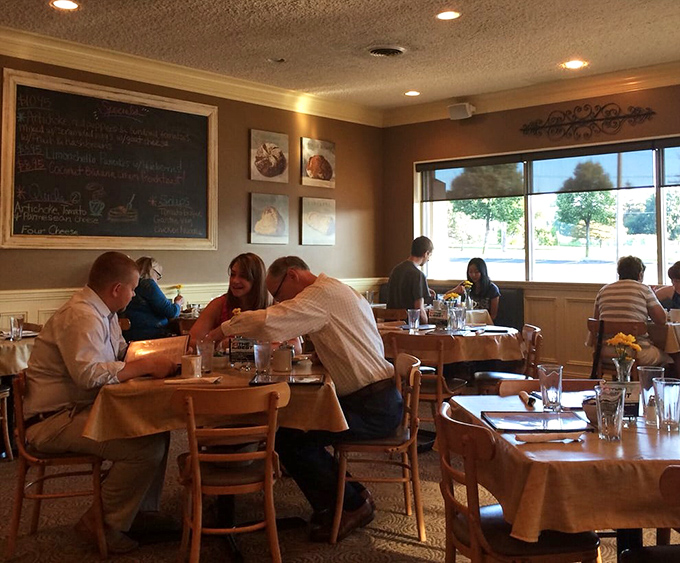 Where breakfast memories are made – a dining room filled with the happy murmur of conversation and the promise of coffee refills.