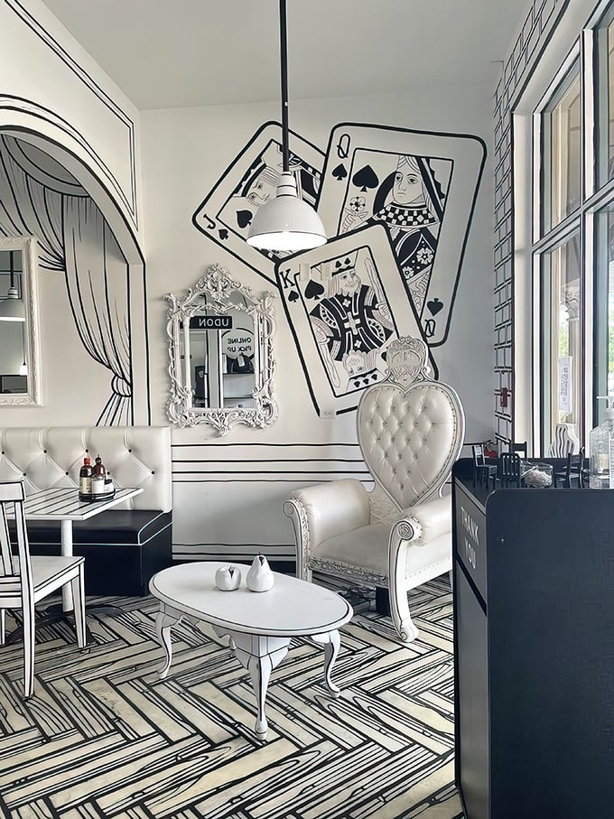 A royal throne for your dining pleasure—because everyone deserves to feel like noodle royalty. Those playing cards on the wall aren't bluffing about style!
