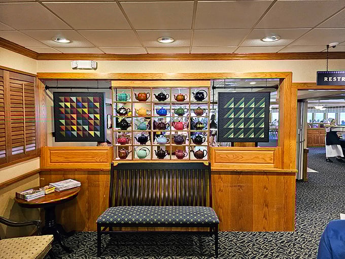 Teapots and quilts create a display that's both decorative and deeply cultural – a reminder that at Der Dutchman, tradition isn't just served, it's celebrated.