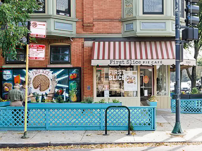 The corner spot that changed Chicago's pie game forever. That striped awning signals to passersby that life is about to get significantly better.
