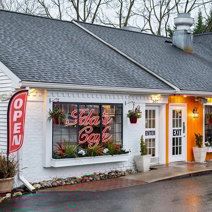 Ida's exterior glows with invitation, its red sign a beacon to breakfast pilgrims seeking refuge from ordinary morning meals.