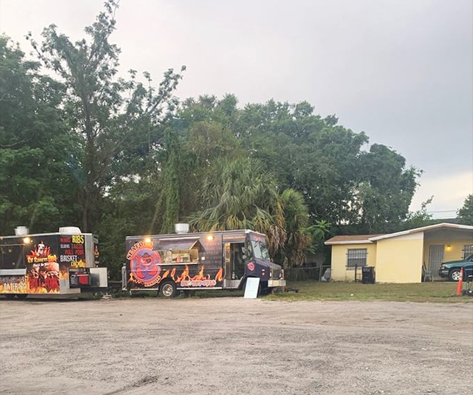 Where the magic happens—this unassuming lot transforms into a seafood destination when the Bandits roll in. No fancy address required. 