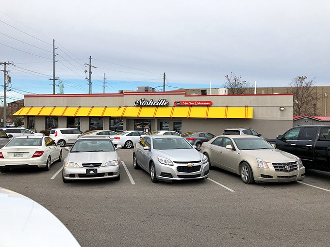 A packed parking lot tells you everything you need to know—locals vote with their car keys, and Noshville clearly wins by a landslide.