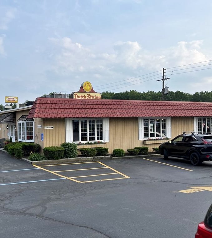The unassuming exterior belies the culinary treasures within—like finding a Michelin-worthy meal in your grandmother's kitchen.