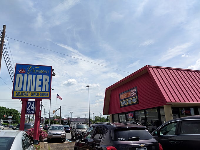Under Pennsylvania skies, the Viewmont's sign stands tall – a 24-hour promise that whatever life throws at you, there's always a good meal waiting.