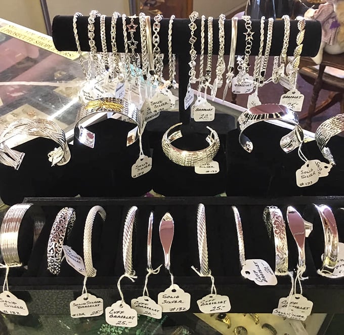 Silver bracelets that range from delicately detailed to boldly modern – wrist candy that complements everything from Sunday best to Tuesday casual.