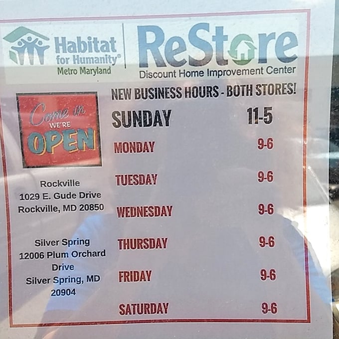 Store hours posted clearly because even treasure hunting needs a schedule – Sunday shoppers, you're in luck!