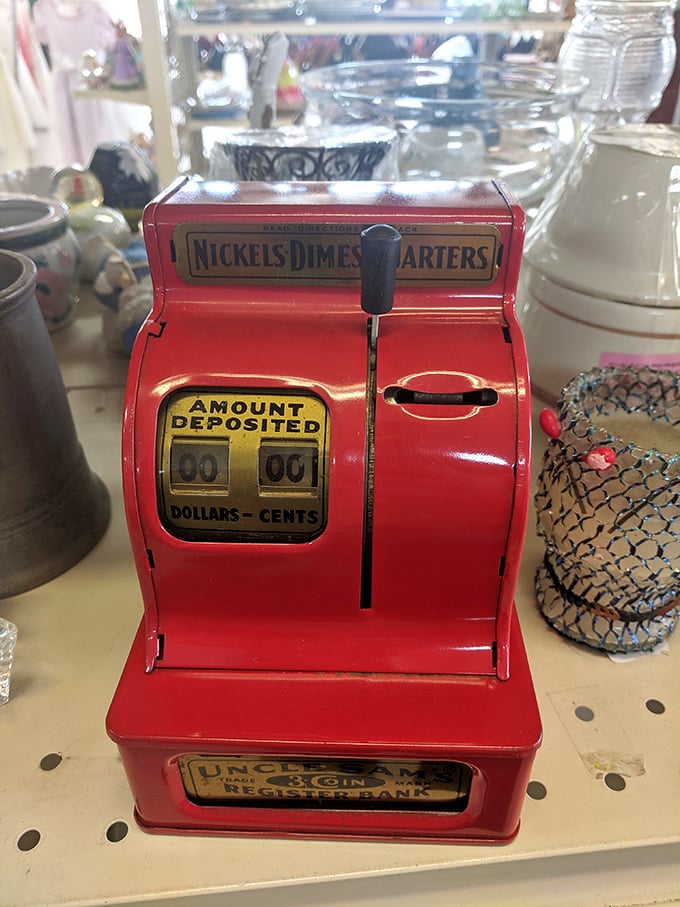Vintage finds like this retro coin bank remind us why thrifting beats regular shopping – you never know when you'll discover a piece of nostalgic Americana.