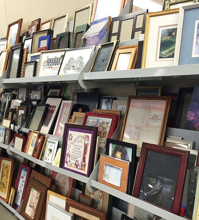 The frame section—a gallery of possibilities. That perfect border for your family photo might be hiding between someone else's memories.