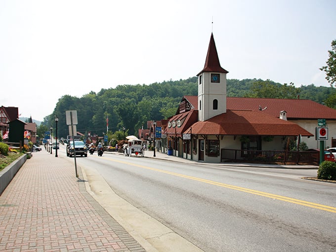 Alpine dreams in the Georgia mountains! Helen's Bavarian-inspired streetscape feels like stumbling into a German fairytale—lederhosen optional, charm mandatory.