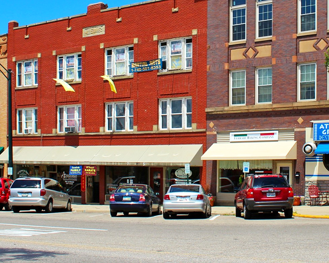 Mount Vernon's brick-front buildings stand like friendly sentinels, guarding small-town charm that's become increasingly rare in our fast-paced world.