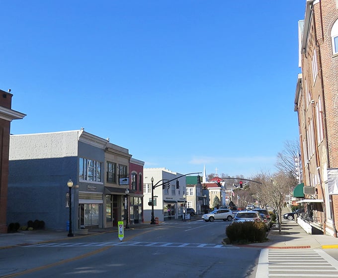 Downtown Somerset's Main Street proves that affordable living and charm aren't mutually exclusive in small-town Kentucky.