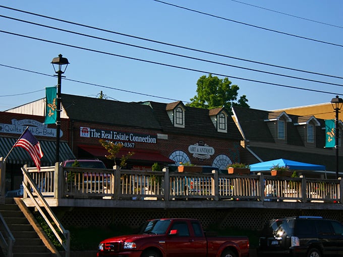 Outdoor dining in Blue Ridge beckons with its welcoming deck – the perfect spot to people-watch while sipping sweet tea.