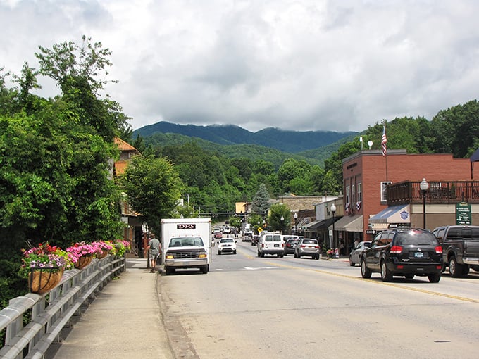 Those misty blue mountains behind Bryson City aren't painted scenery—they're the real deal, folks!