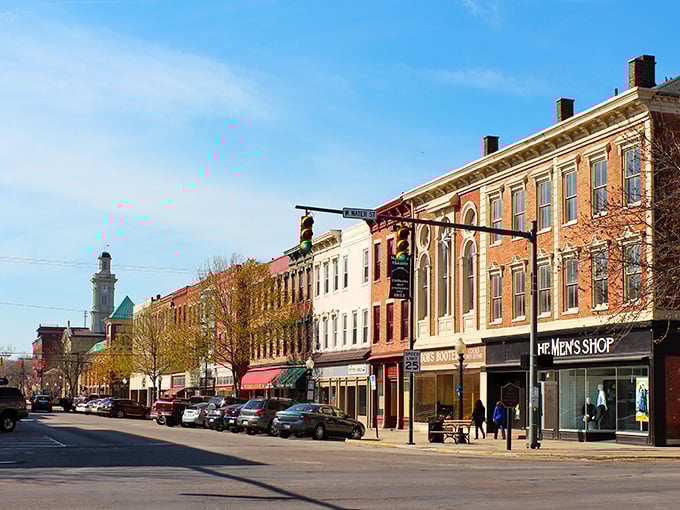 These tree-lined streets prove that small-town America still exists without the tourist trap prices.
