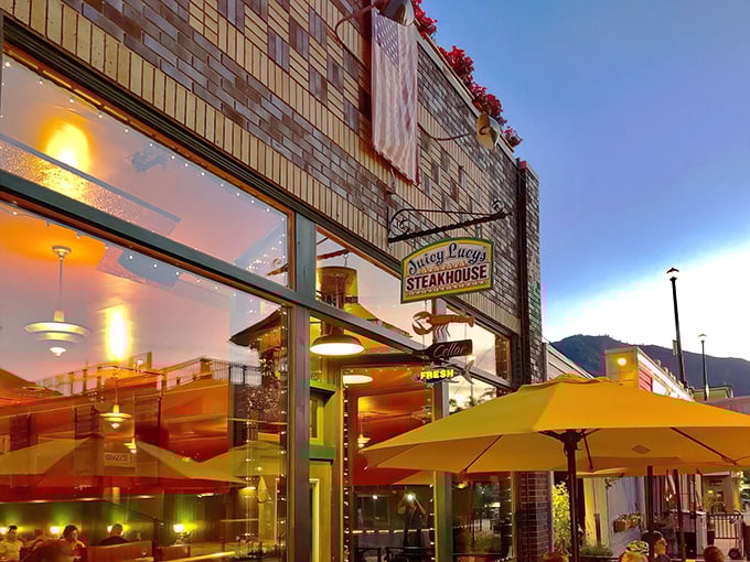 Juicy Lucy's at twilight – when the glow from inside promises a meal that'll make you forget whatever diet you pretended to start.