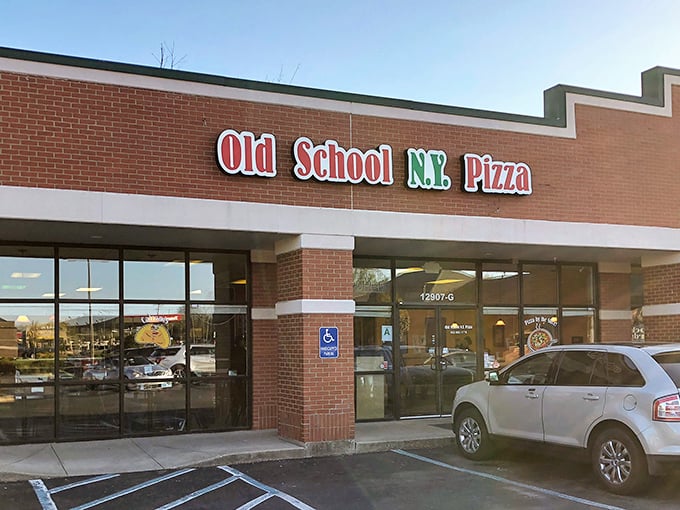 A slice of New York nostalgia tucked into a Kentucky strip mall – sometimes the best pizza hides in plain sight.