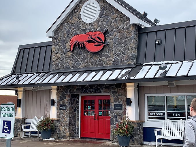 Those bright red doors aren't just an entrance—they're a portal to buttery biscuit heaven and seafood feasts!