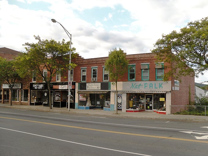 Brick-and-mortar time capsule! Nat FALK and friends have held court on this Ware thoroughfare since before Instagram made everything "vintage."