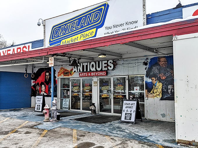 The market's exterior might not scream "architectural marvel," but those who judge books by covers miss the narrative gold mine waiting inside.