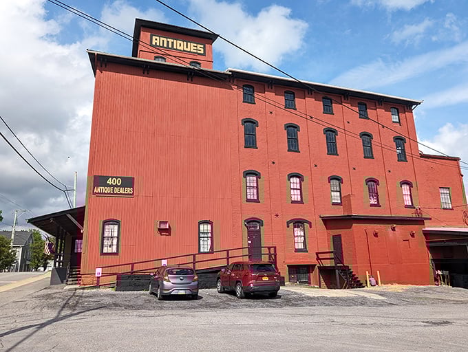 Four hundred antique dealers under one roof? That's not a marketplace—that's a small town dedicated to nostalgia.