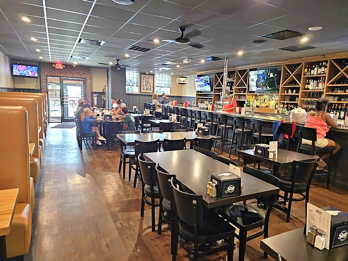 The dining room balances tavern coziness with no-nonsense efficiency – exactly what you want in a place where the pizza takes center stage.